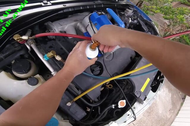 Guía completa para entender el funcionamiento del aire acondicionado automotriz.